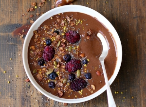 Cacao Banana Smoothie Bowl » Little Vienna