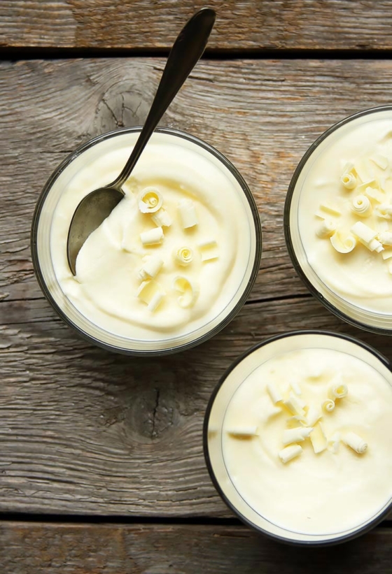 Easy white chocolate mousse recipe » Little Vienna