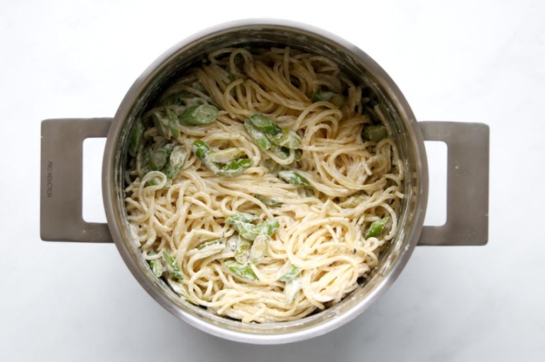 Creamy Asparagus Pasta » Little Vienna
