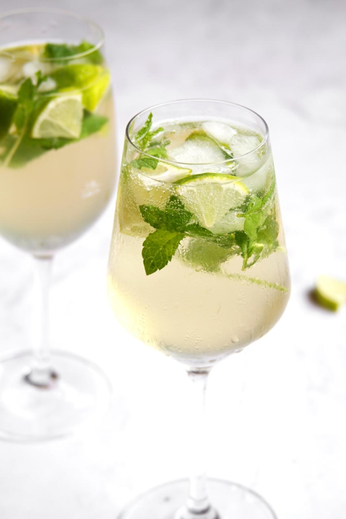 Hugo Cocktail – with Prosecco or White Wine » Little Vienna